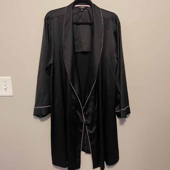 Soma | Intimates & Sleepwear | Soma Satin Robe | Poshmark
